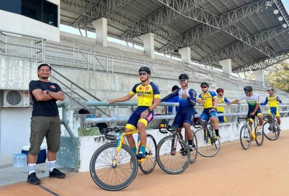 Rizal Tisin kini bimbing skuad berbasikal trek Thailand | Astro Awani