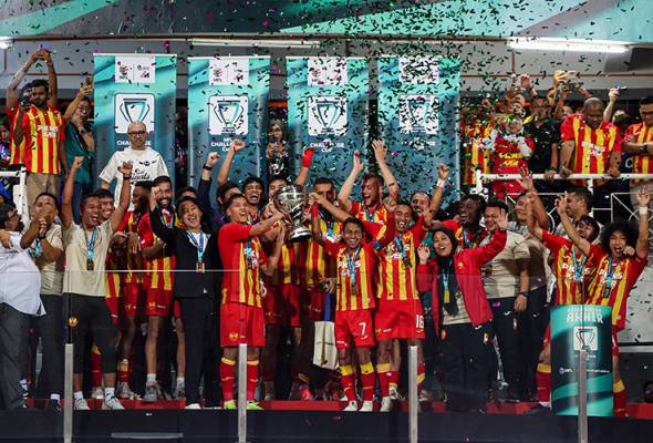 Penantian berakhir, Selangor FC julang Piala Cabaran | Astro Awani