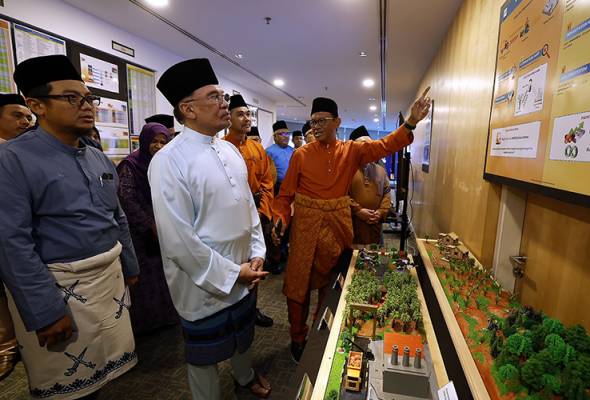 PM Anwar 'penjual terbaik' produk negara di peringkat antarabangsa ...