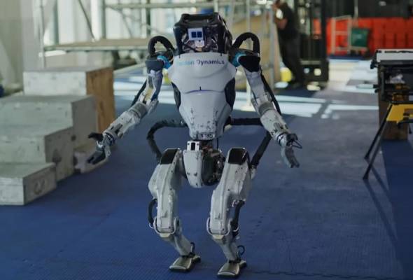 Mampukah tenaga kerja Malaysia bertahan dalam revolusi AI? | Astro Awani