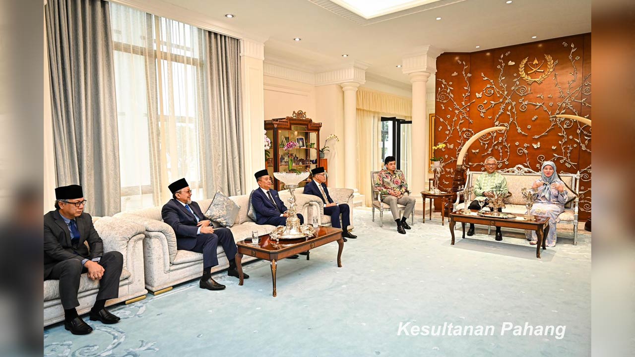 Sultan Pahang titah kerajaan negeri kaji, perkemas pentadbiran | Astro ...