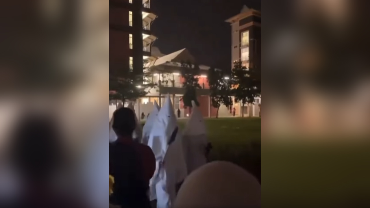 Polis sah terima laporan video tular pelajar berpakaian mirip kumpulan pelampau bangsa | Astro Awani