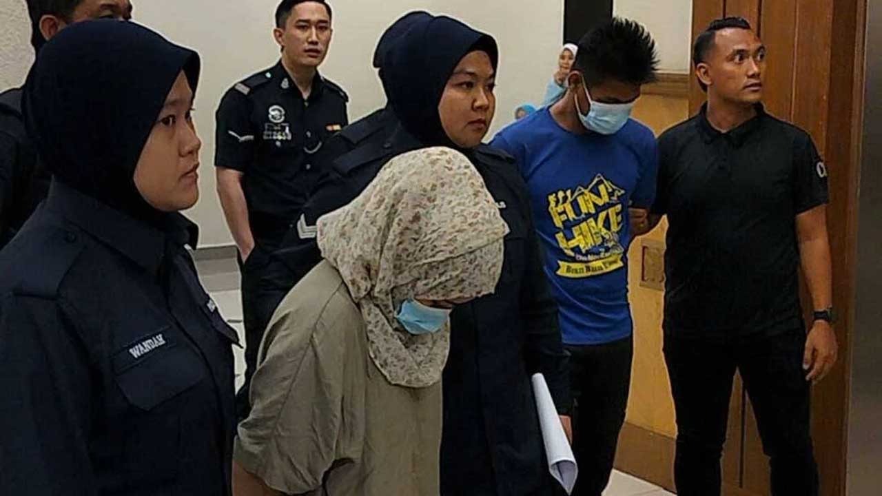 Suri rumah, rakan didakwa rompak barang kemas ibu mentua | Astro Awani