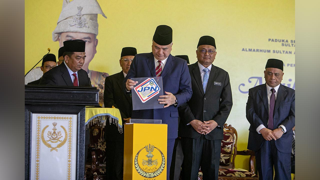 Sultan Nazrin berkenan rasmi JPN Daerah Larut Matang dan Selama | Astro Awani