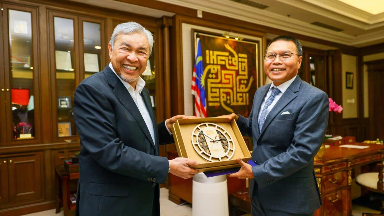 TPM Ahmad Zahid tekankan diplomasi pintar dalam hubungan Malaysia ...
