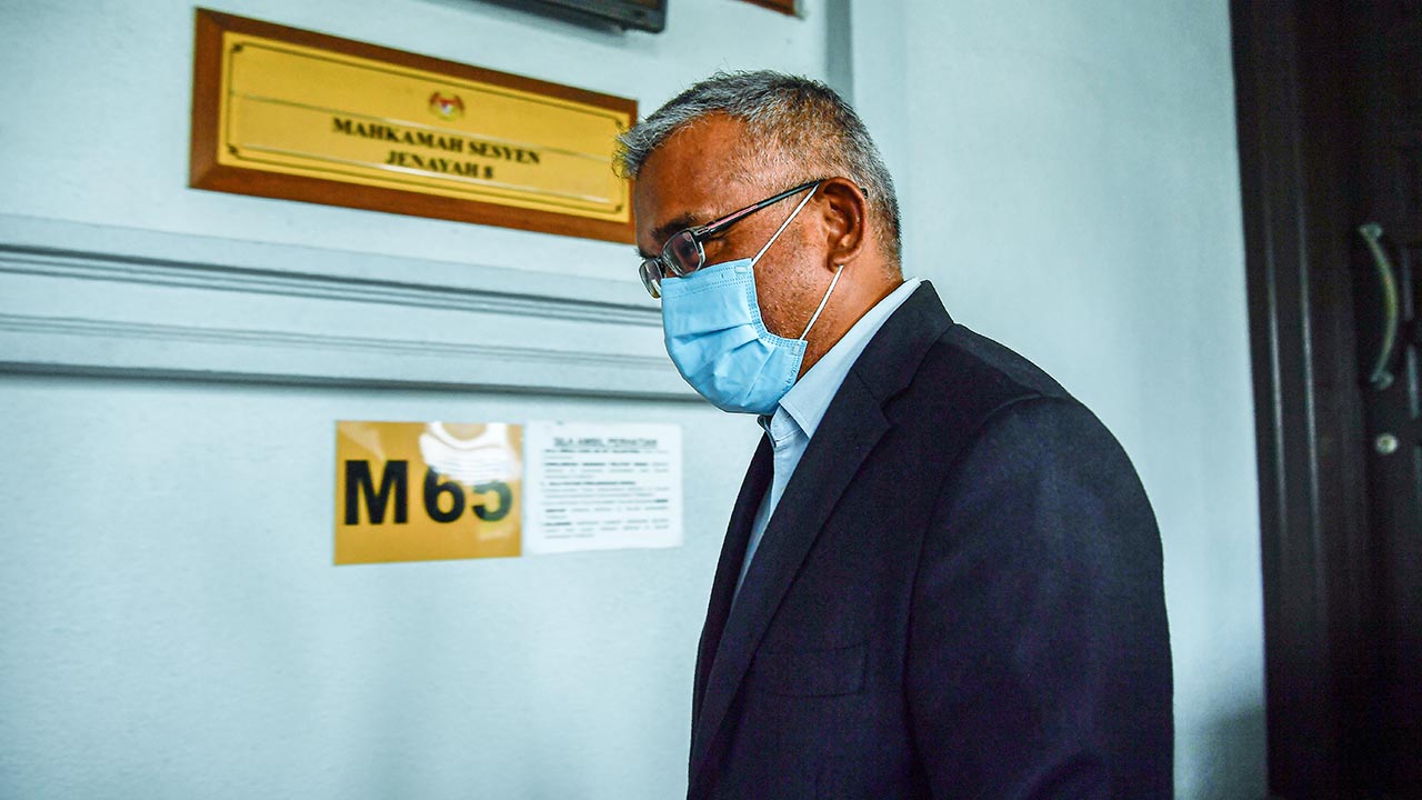 COO Prolintas didenda RM100,000, terima rasuah projek lebuh raya | Astro Awani