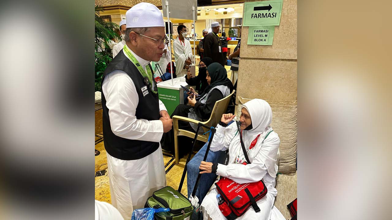 TERKINI HAJI 2025: Safari Wukuf bawa jemaah haji sakit dan uzur | Astro ...