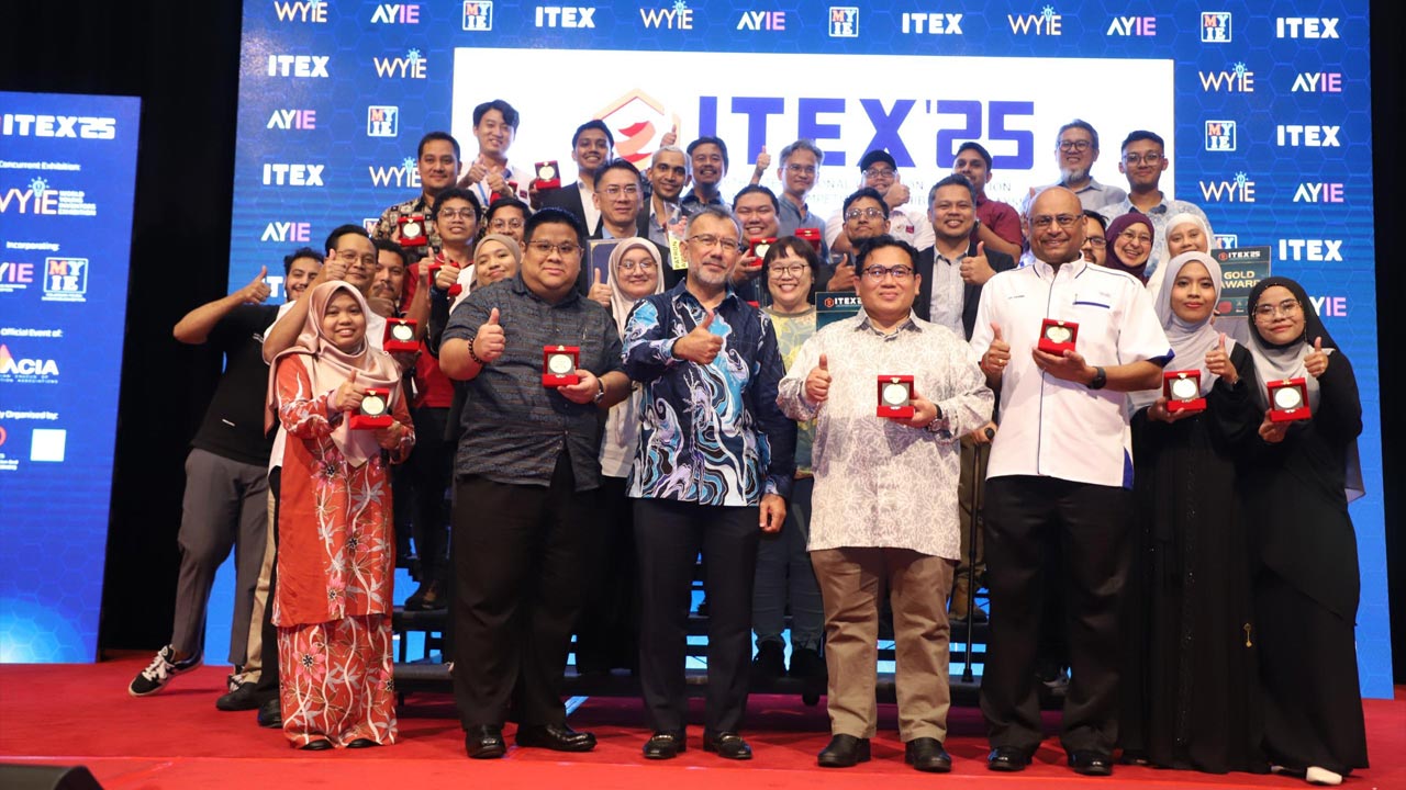 MIMOS unggul di ITEX 2025, buktikan kepimpinan inovasi teknologi negara | Astro Awani