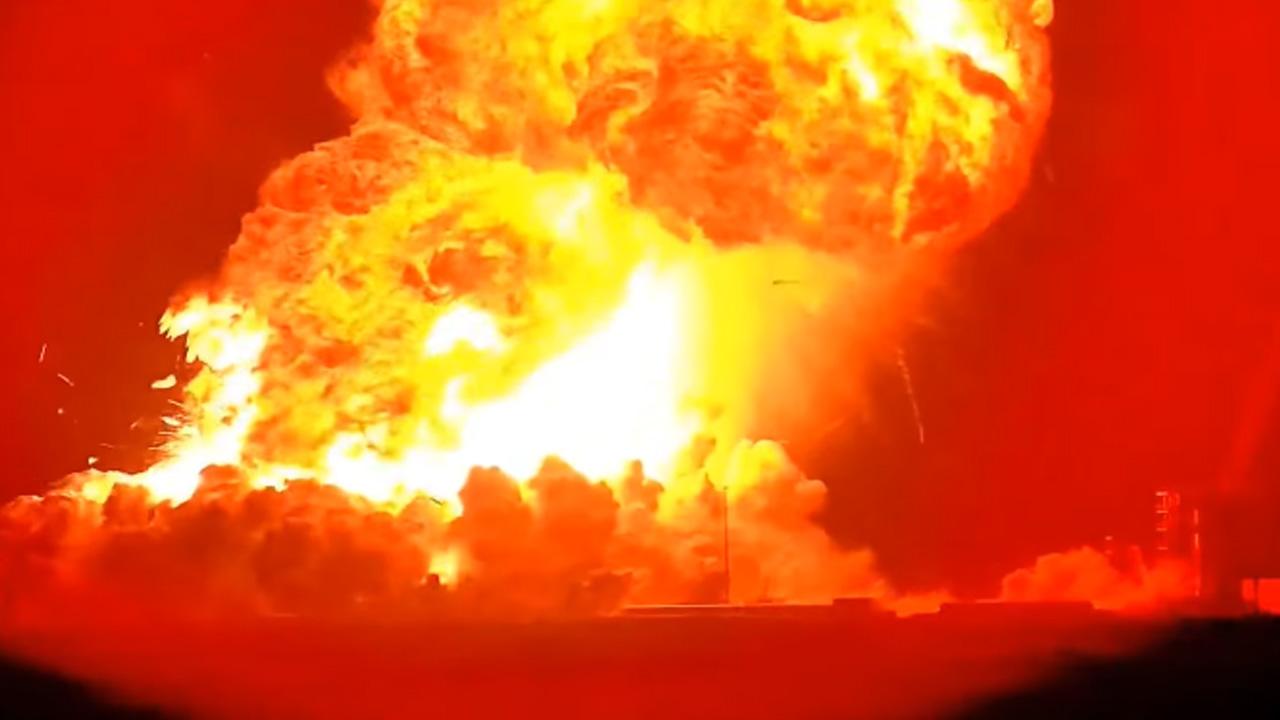 Starship Ship 36 milik SpaceX meletup ketika ujian di Starbase | Astro ...