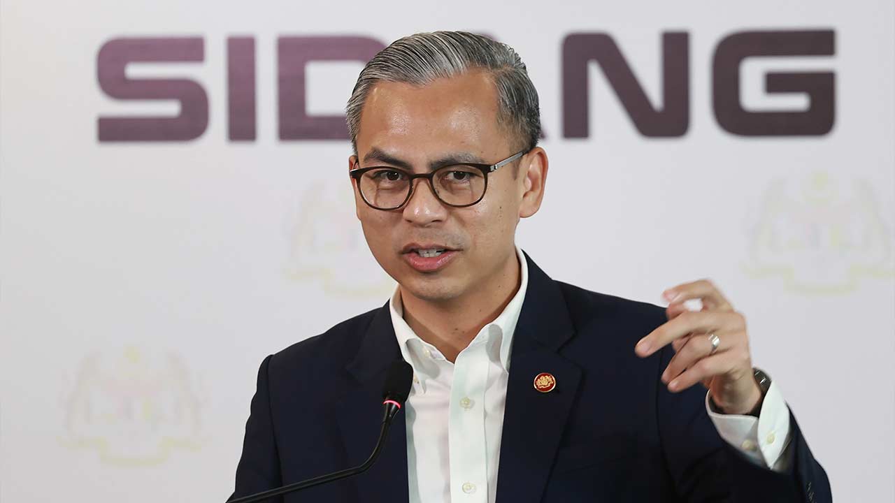 Pelantikan Wan Suraya sebagai Ketua Audit Negara sah di sisi ...