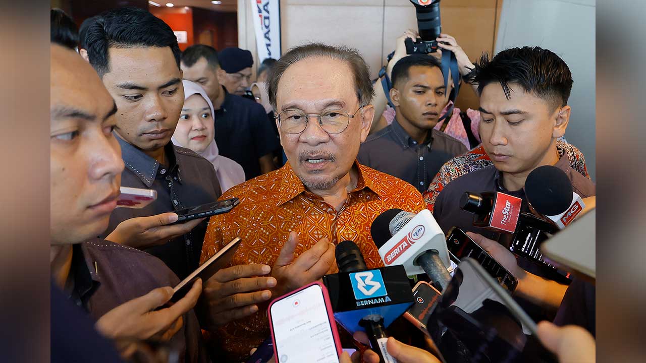 Himpunan Turun Anwar: "Saya tak dijemput" - Anwar | Astro Awani