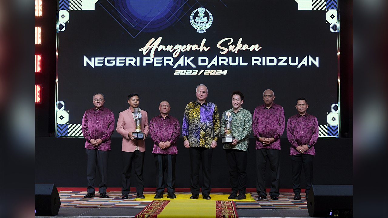 Izzat Shameer dan Li Jane dipilih Olahragawan, Olahragawati Perak | Astro Awani