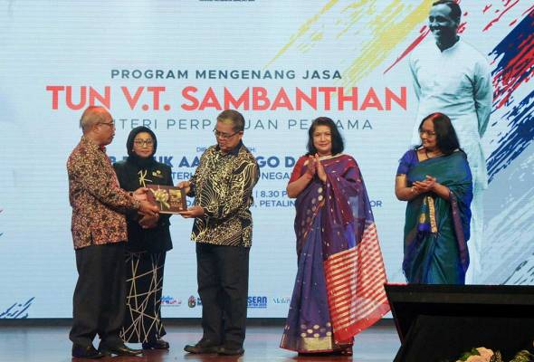 Arkib Negara terbit buku khas, perkukuh warisan pemikiran Tun ...