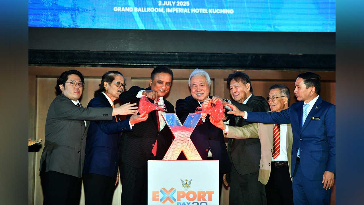 Sarawak perlu teroka pasaran baharu - Awang Tengah | Astro Awani