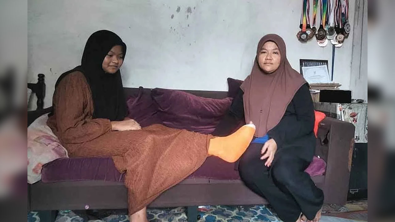 Sakit kronik, ibu tunggal ikat perut demi anak-anak | Astro Awani