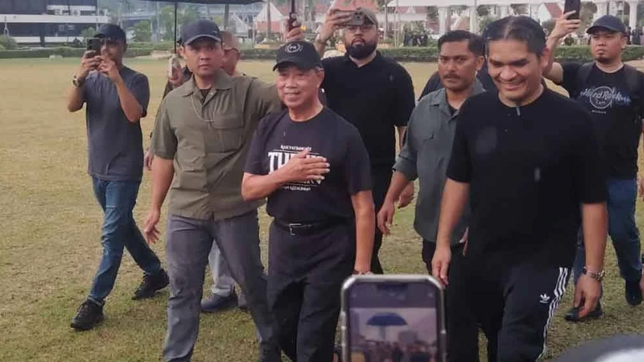 Himpunan Turun Anwar: Muhyiddin dakwa pendapatan tidak naik, nilai ...