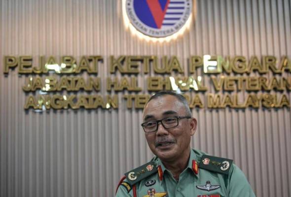 Veteran tentera mulakan tugas warden asrama di dua MRSM - JHEV | Astro ...