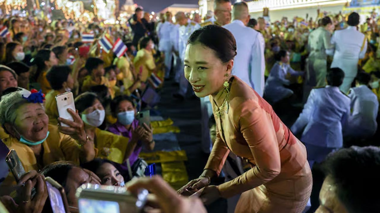 Puteri sulung Raja Maha Vajiralongkorn alami jangkitan darah teruk ...