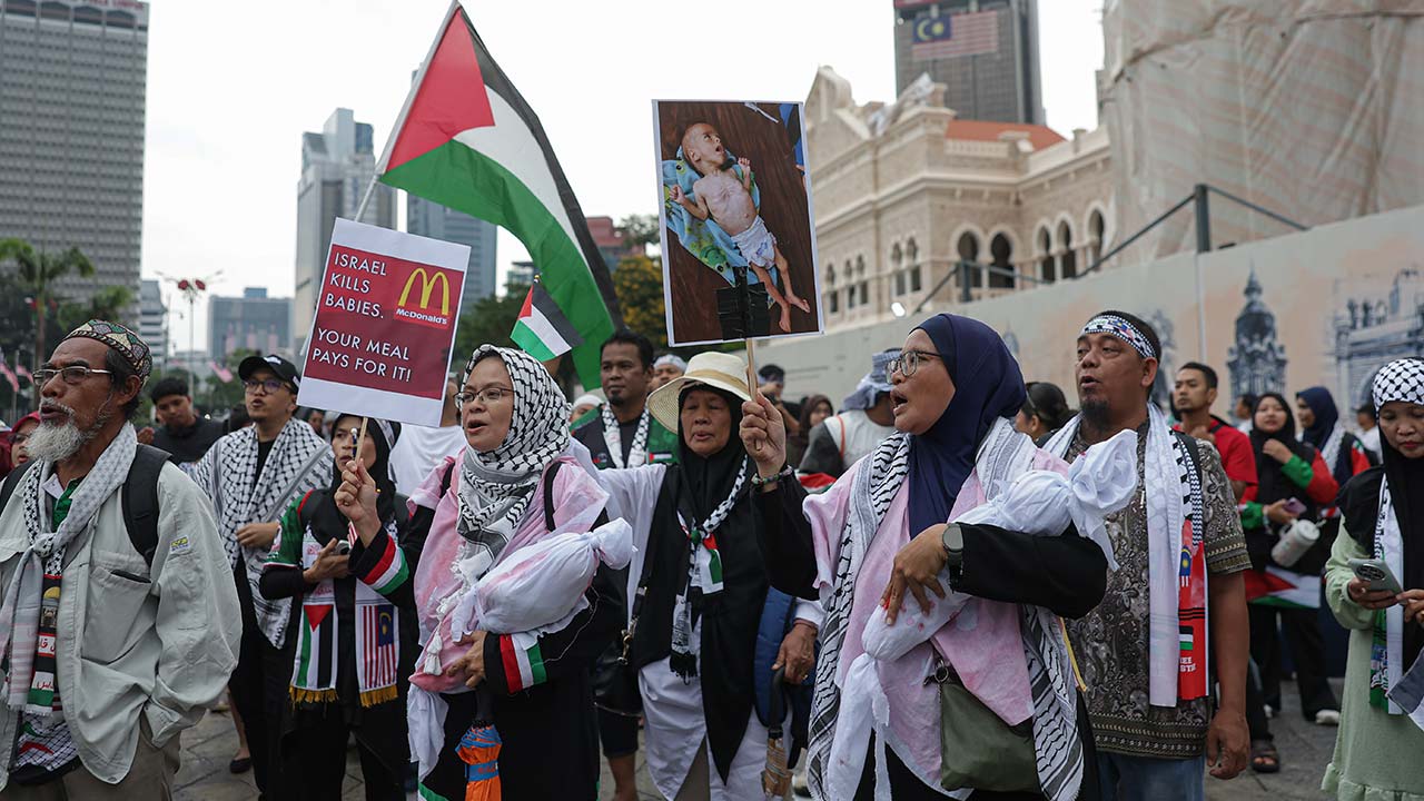 Elak pandang sinis usaha boikot barangan Israel - Dr MAZA | Astro Awani