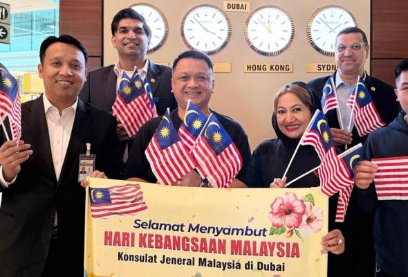 Lebih 200 rakyat Malaysia meriahkan Malam Merdeka 2025 di Dubai | Astro ...