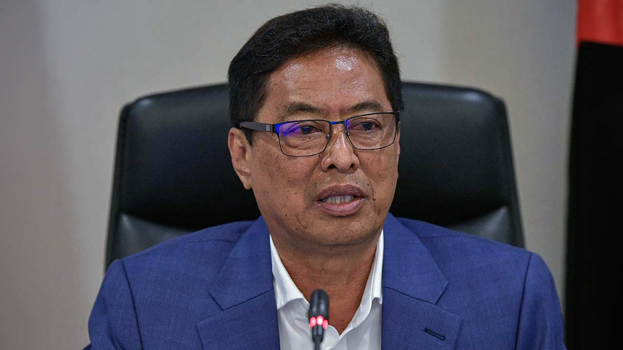 [TERKINI] SPRM tahan Sofia Rini, mohon reman Shamsul Iskandar, Albert ...