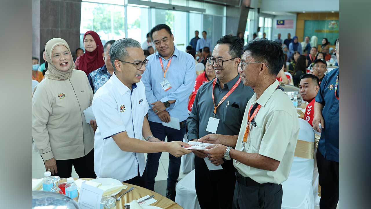 11 menara telekomunikasi di Pantai Barat Sabah perlu tindakan segera ...