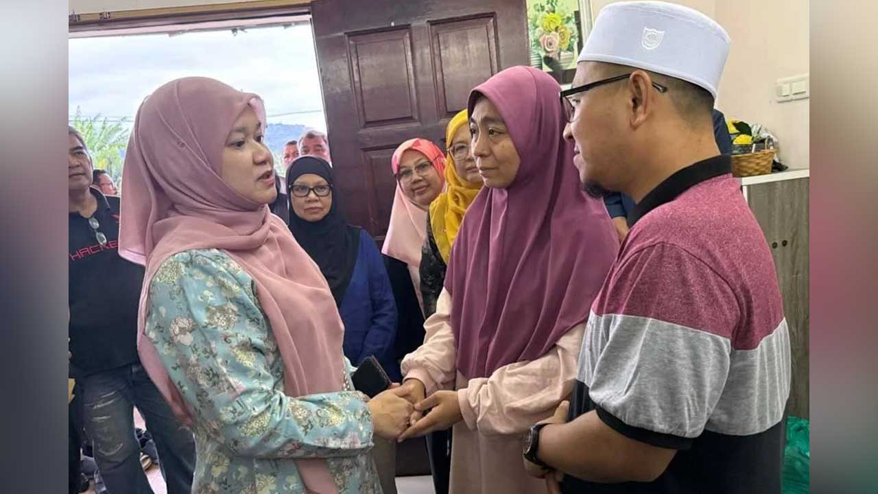 Murid maut jatuh lubang kumbahan: 'Harap tak kena pada anak orang lain' - Ibu | Astro Awani