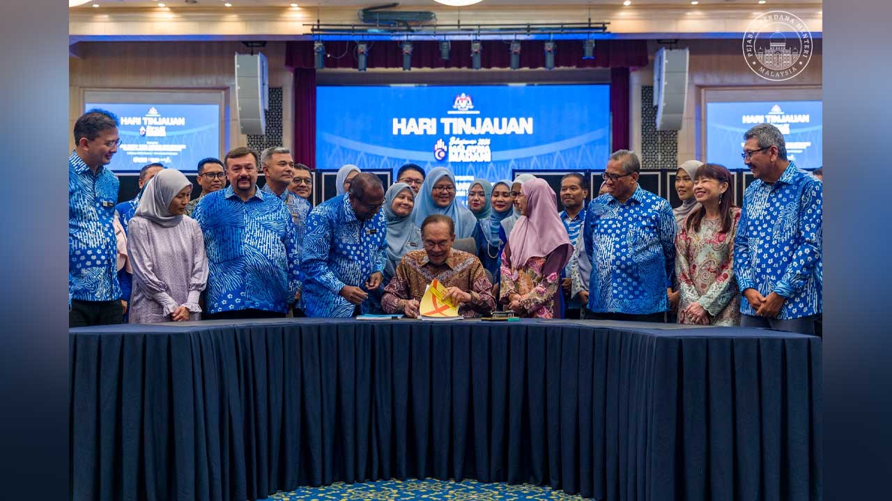 Belanjawan 2026: PM tinjau persiapan akhir Belanjawan MADANI Keempat | Astro Awani