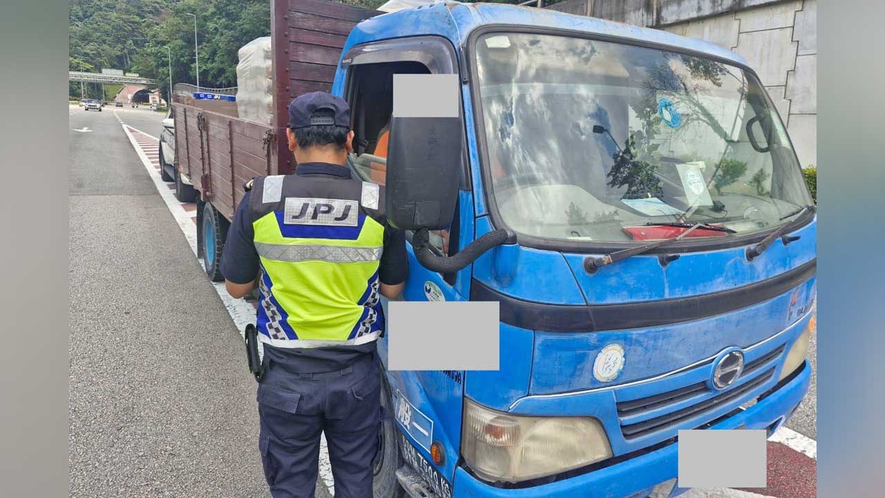 Ops Perang Lebih Muatan: JPJ KL keluarkan 2,398 saman | Astro Awani