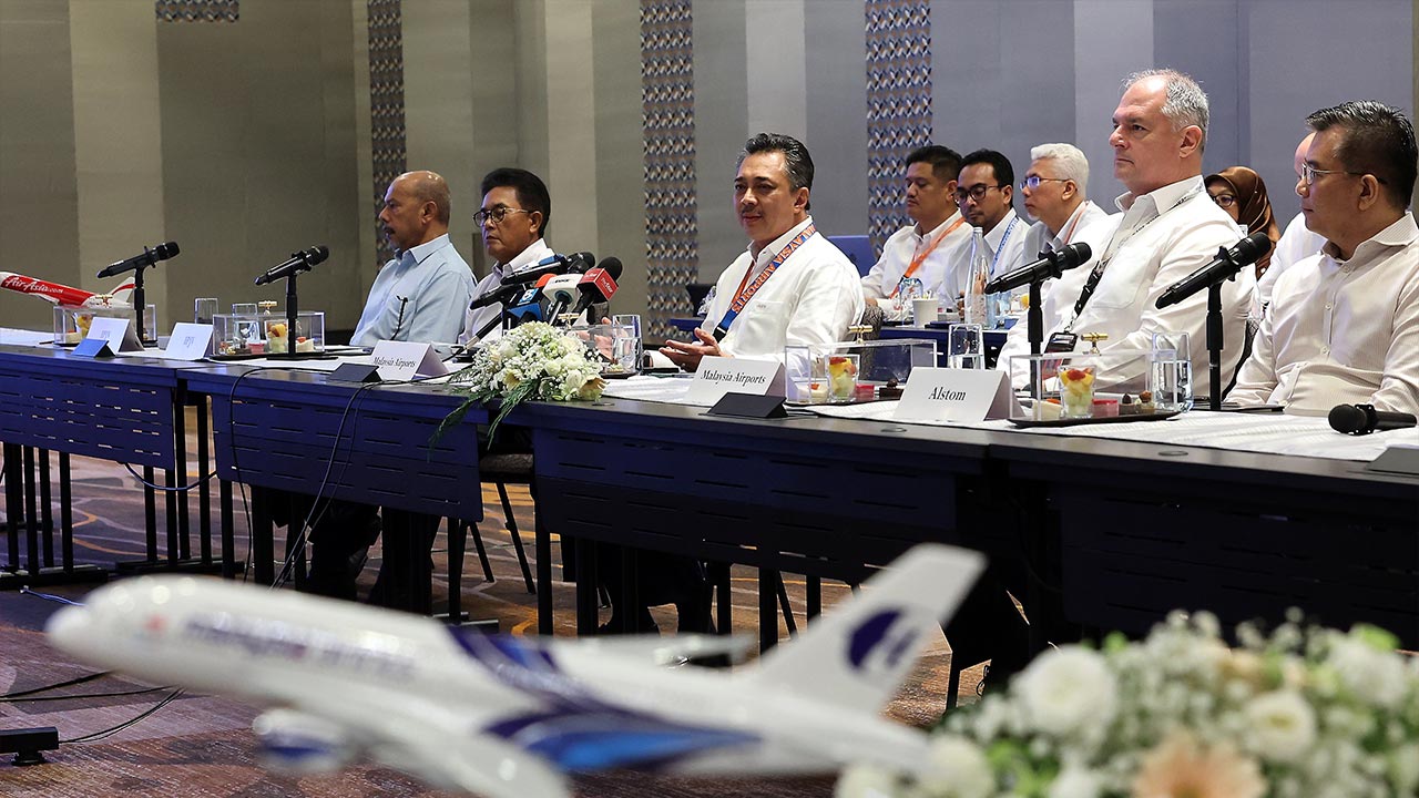 Aerotrain KLIA: MAHB sedia kerjasama dengan SPRM | Astro Awani