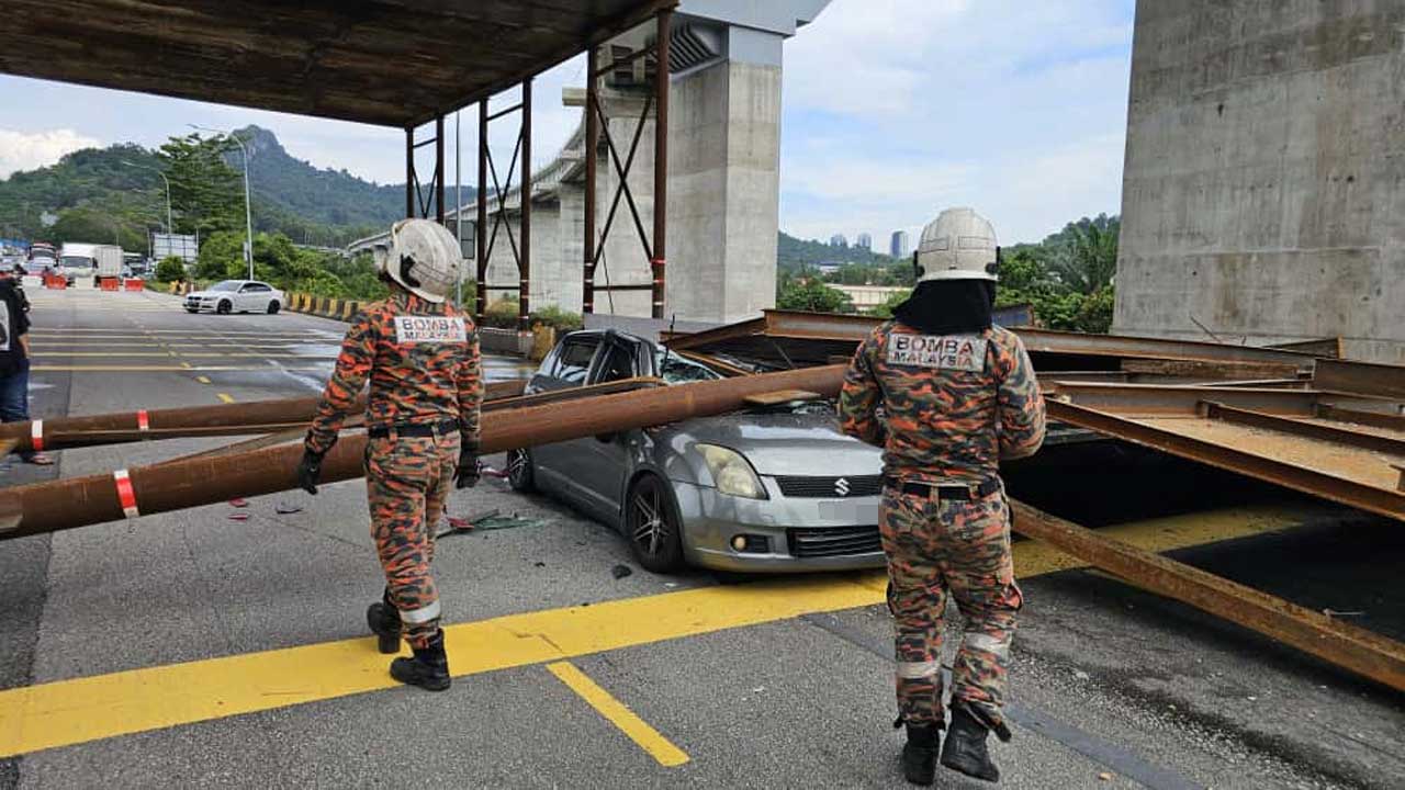 MRL henti kerja ECRL selepas runtuhan struktur sementara hempap kereta ...