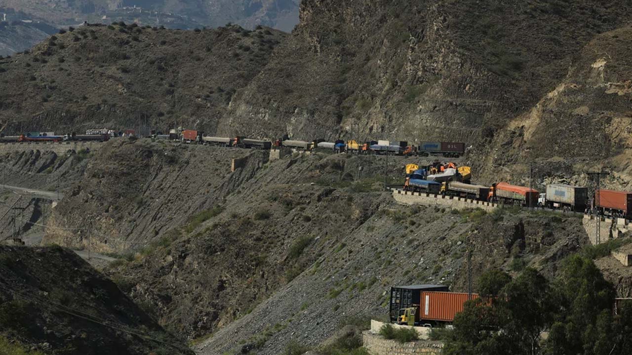 Lima anggota polis Pakistan maut dalam serangan di Khyber Pakhtunkhwa ...