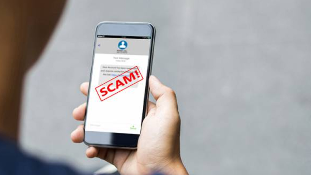 Doktor rugi RM285,000, terperdaya dengan 'phone scam' | Astro Awani