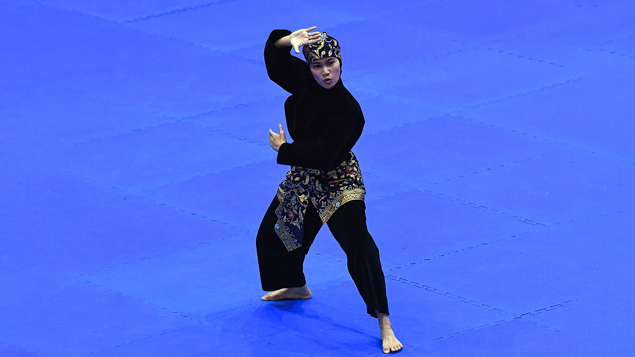 Sukan SEA: Nur Syafiqah bawa pulang emas pencak silat tunggal puteri ...